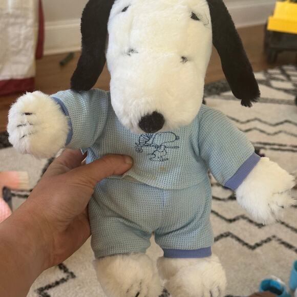 Snoopy | Toys | Vintage 958 Snoopy 19 Plush In Blue Pajamas | Poshmark